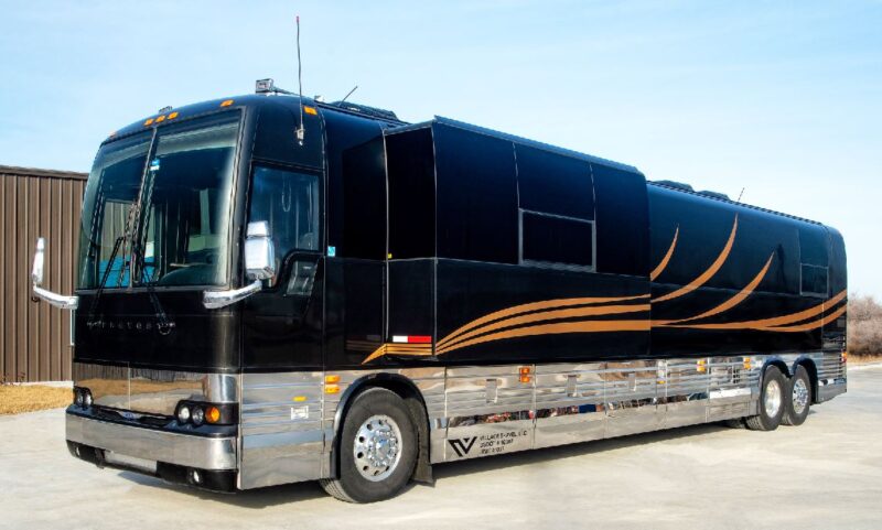 Entertainer Coaches For Sale | Used Seated Coaches